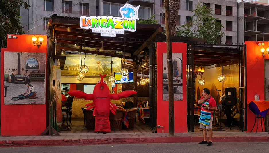 La Ricazon Restaurant – Restaurante Bar Medano Beach